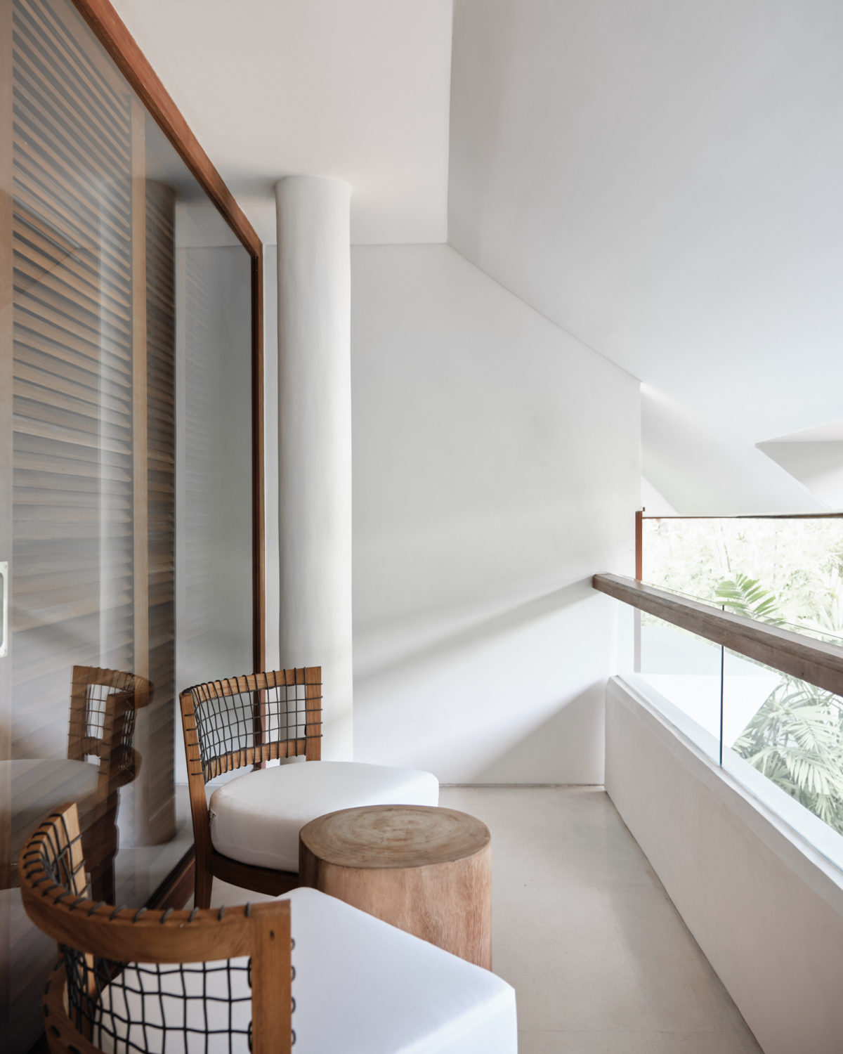 Bisma Eight Villas Review — Luscious Seclusion | Softer Volumes