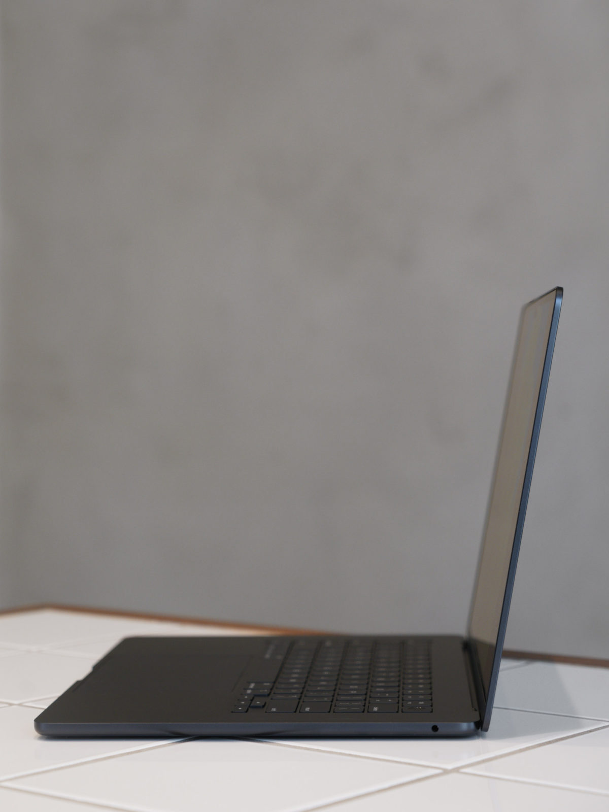 Travelling with the MacBook Air 15" | Softer Volumes